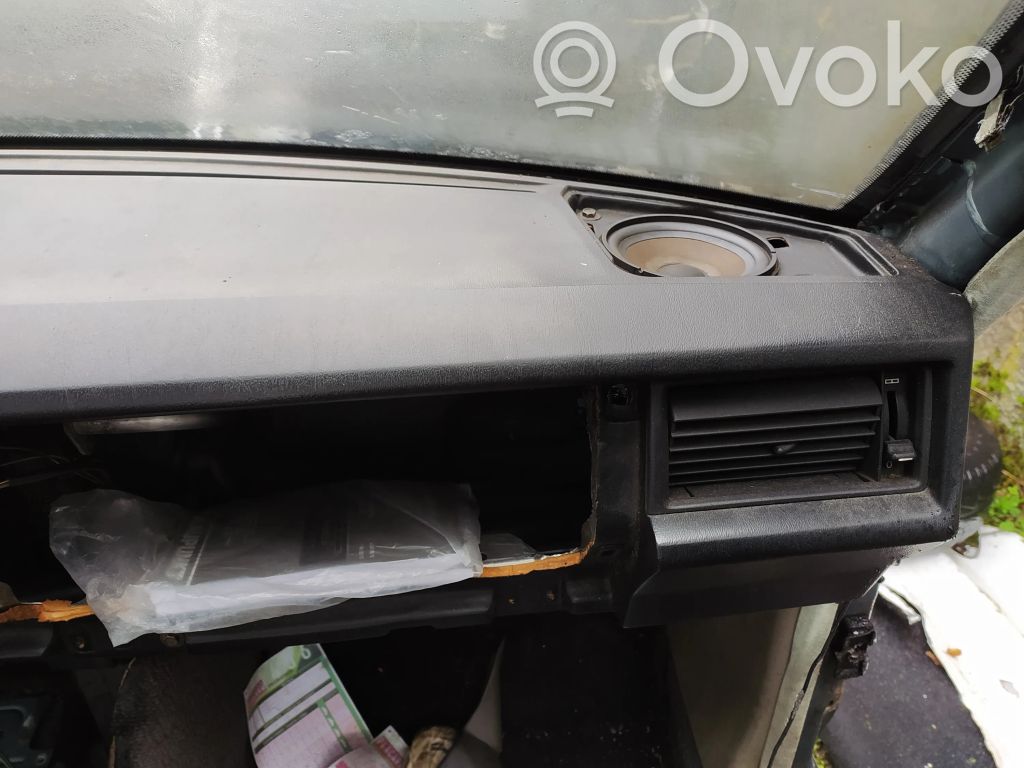 6010940404 Mercedes-Benz 190 W201 Air filter box, 33.82 € | RRR