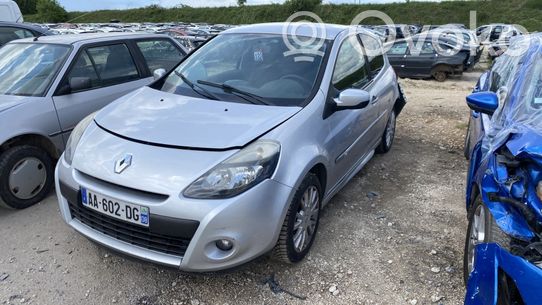 7701476440 Renault Clio III Elargisseur d'aile arrière, 20,00 € | OVOKO