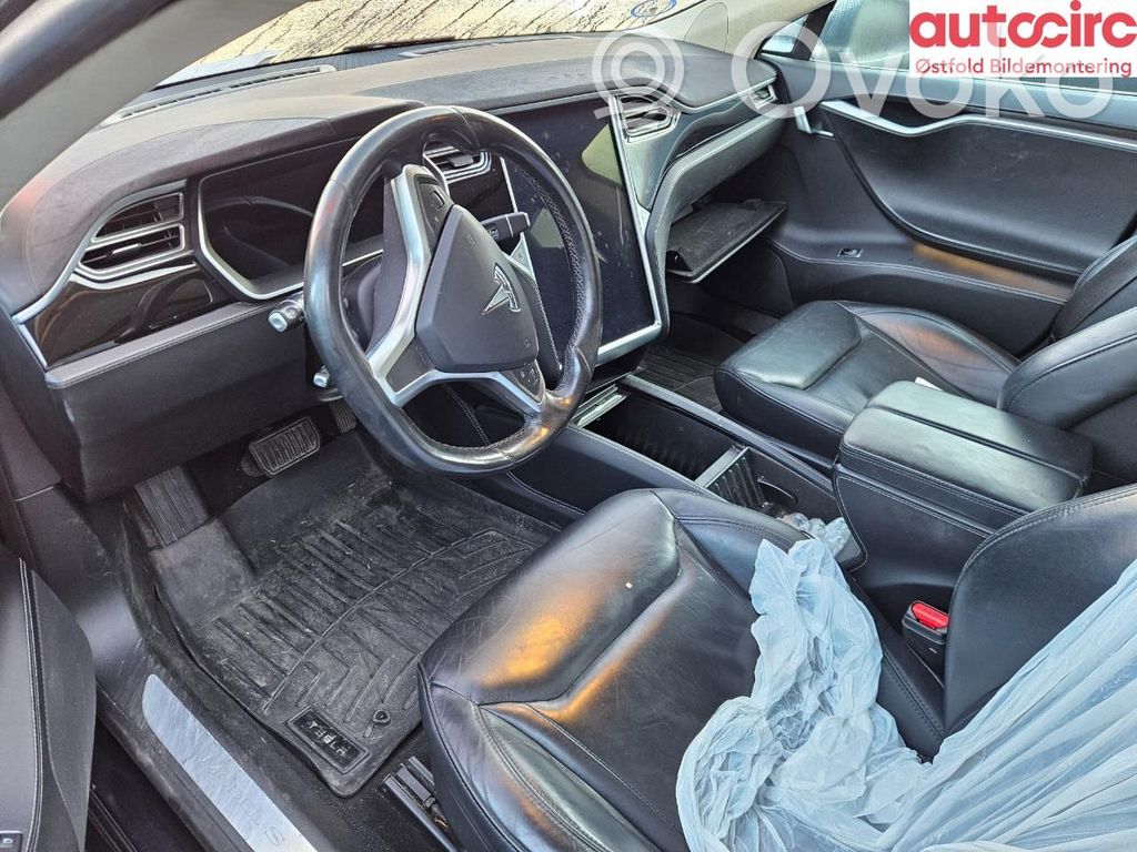 Tesla Model S Front bumper shock/impact absorber, €58.18 | RRR