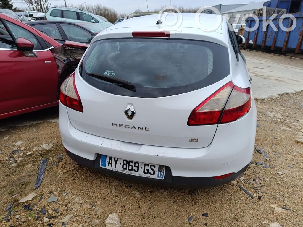 252100502R Renault Megane III Hazard light switch, €22.00 | RRR