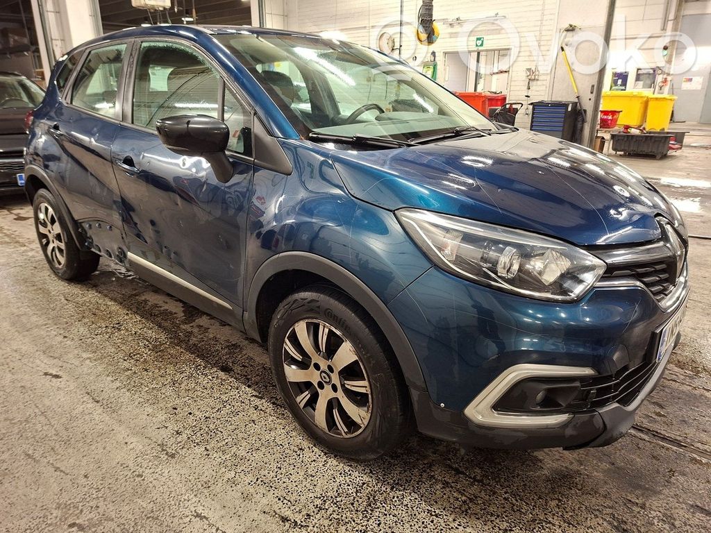 Renault Captur Radiator support slam panel bracket, €150.00 | RRR