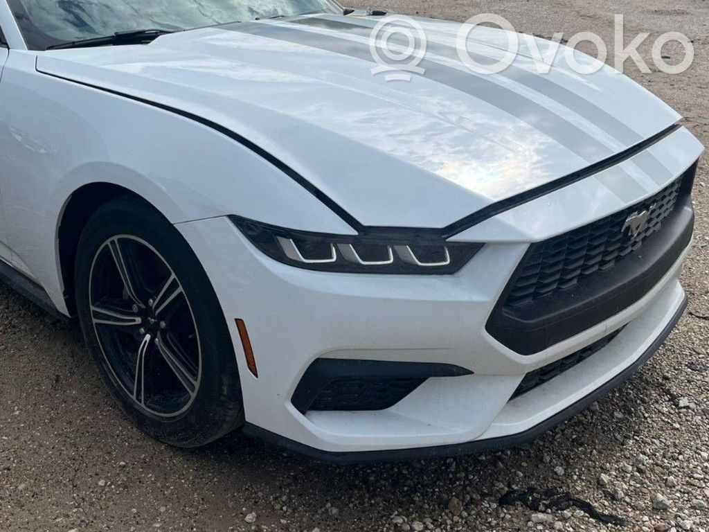 PR33-8A080-AB Ford Mustang VII Coolant expansion tank/reservoir, €112. ...