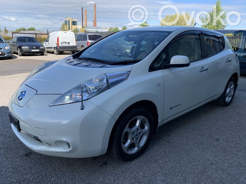 545011KA0B Nissan Leaf I (ZE0) Front control arm, €28.50 | RRR