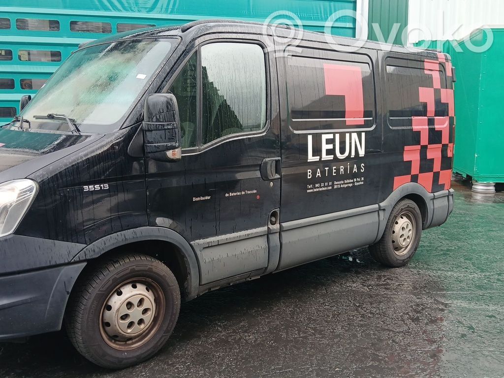 Iveco Daily 5th gen Front door, €157.20 | RRR